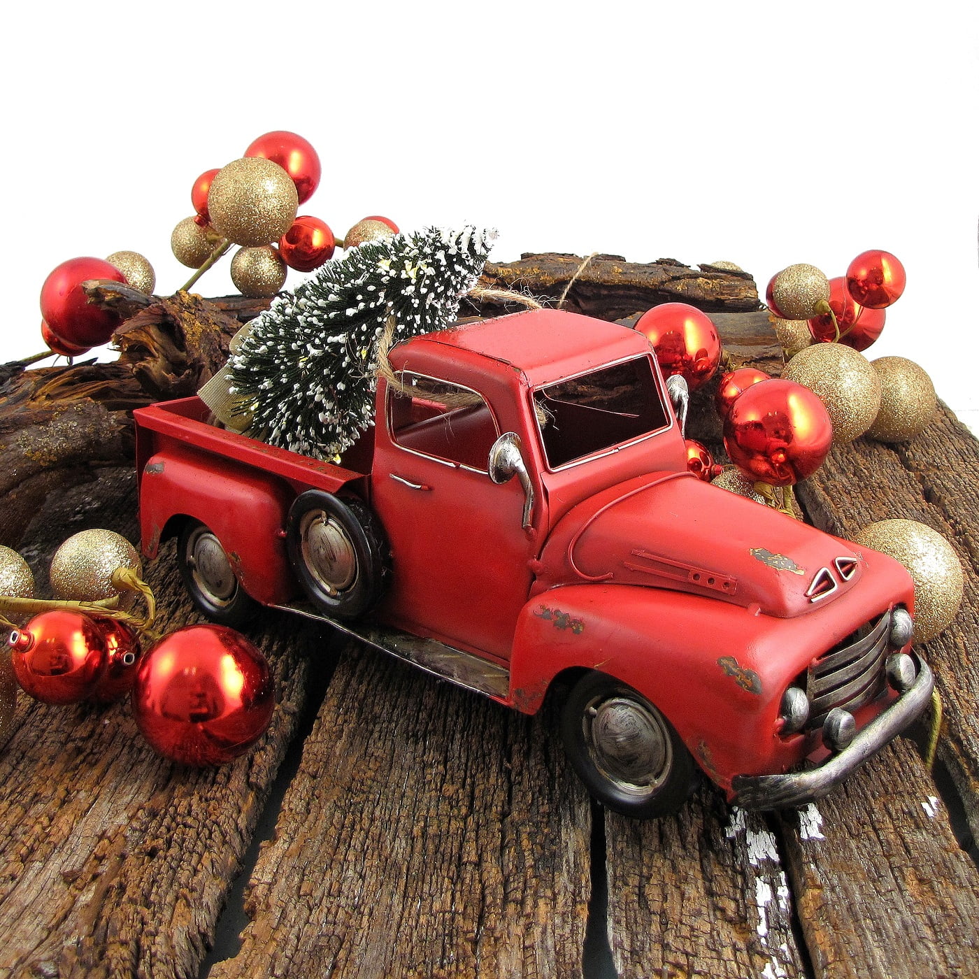 16" Distressed Red Iron Pickup Truck with Christmas Tree - Lesera