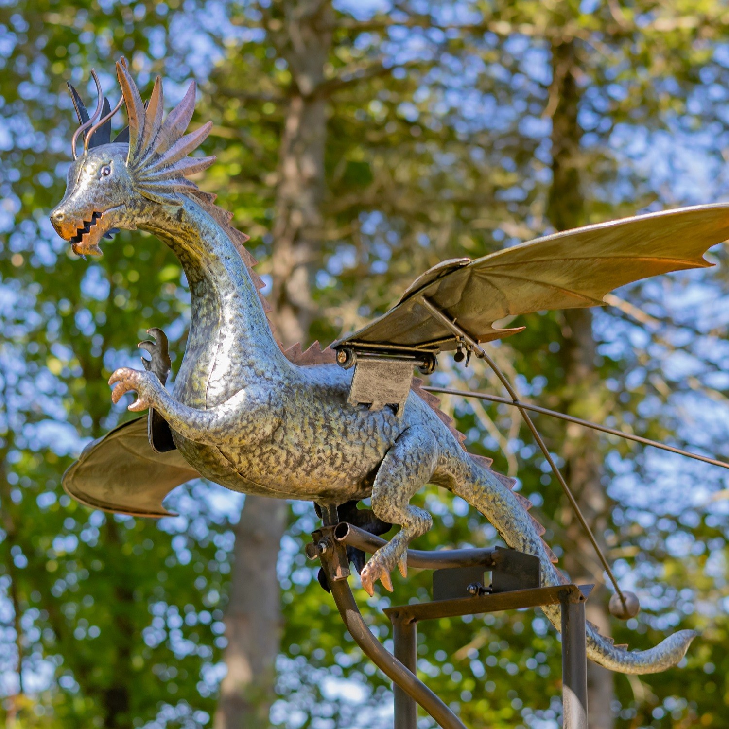 8.35ft. Tall XL Flying Dragon Iron Rocking Stake "Drakono" - Lesera