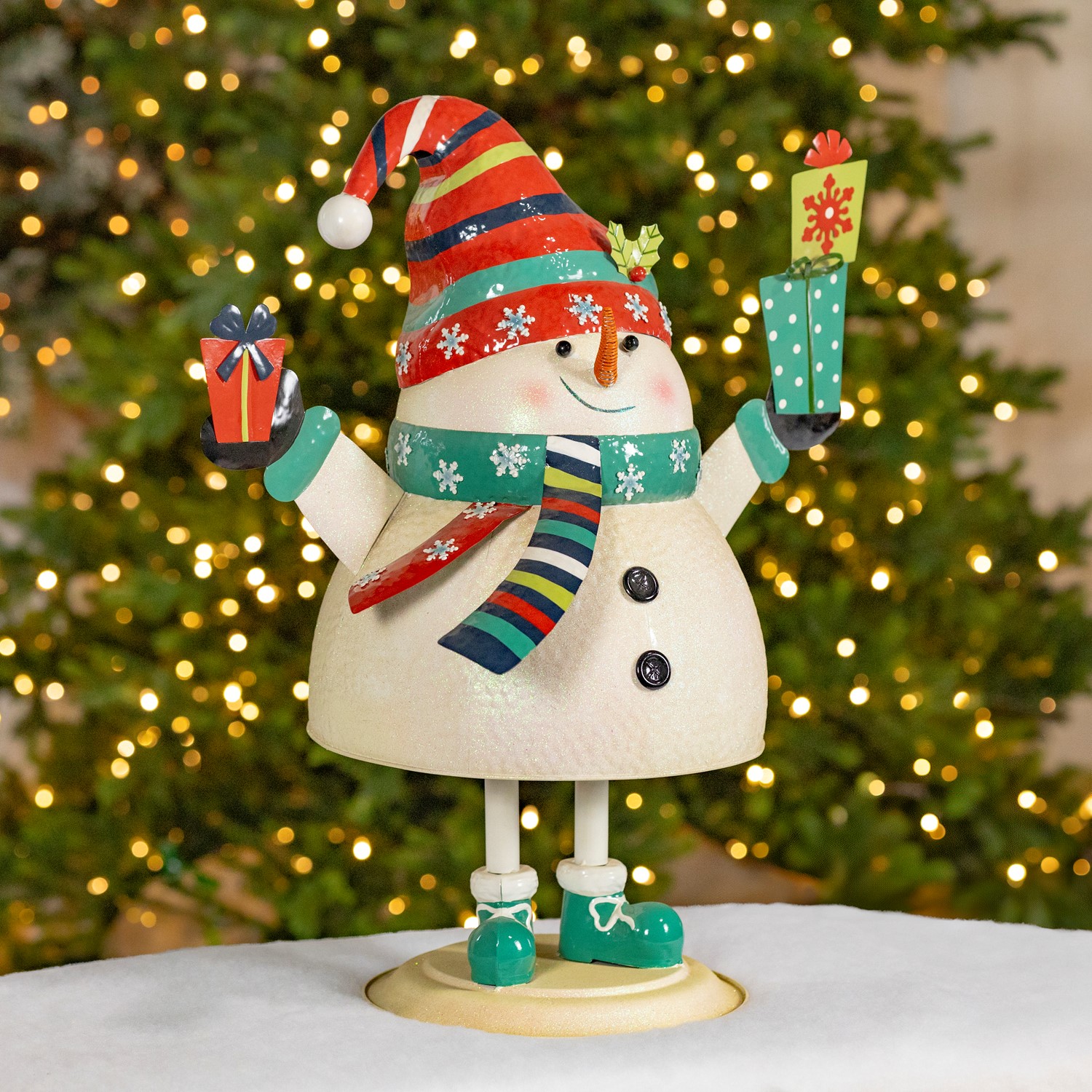 27" Tall Iron Snowman Holding Presents Figurine "Tsugo-Bugo" - Lesera